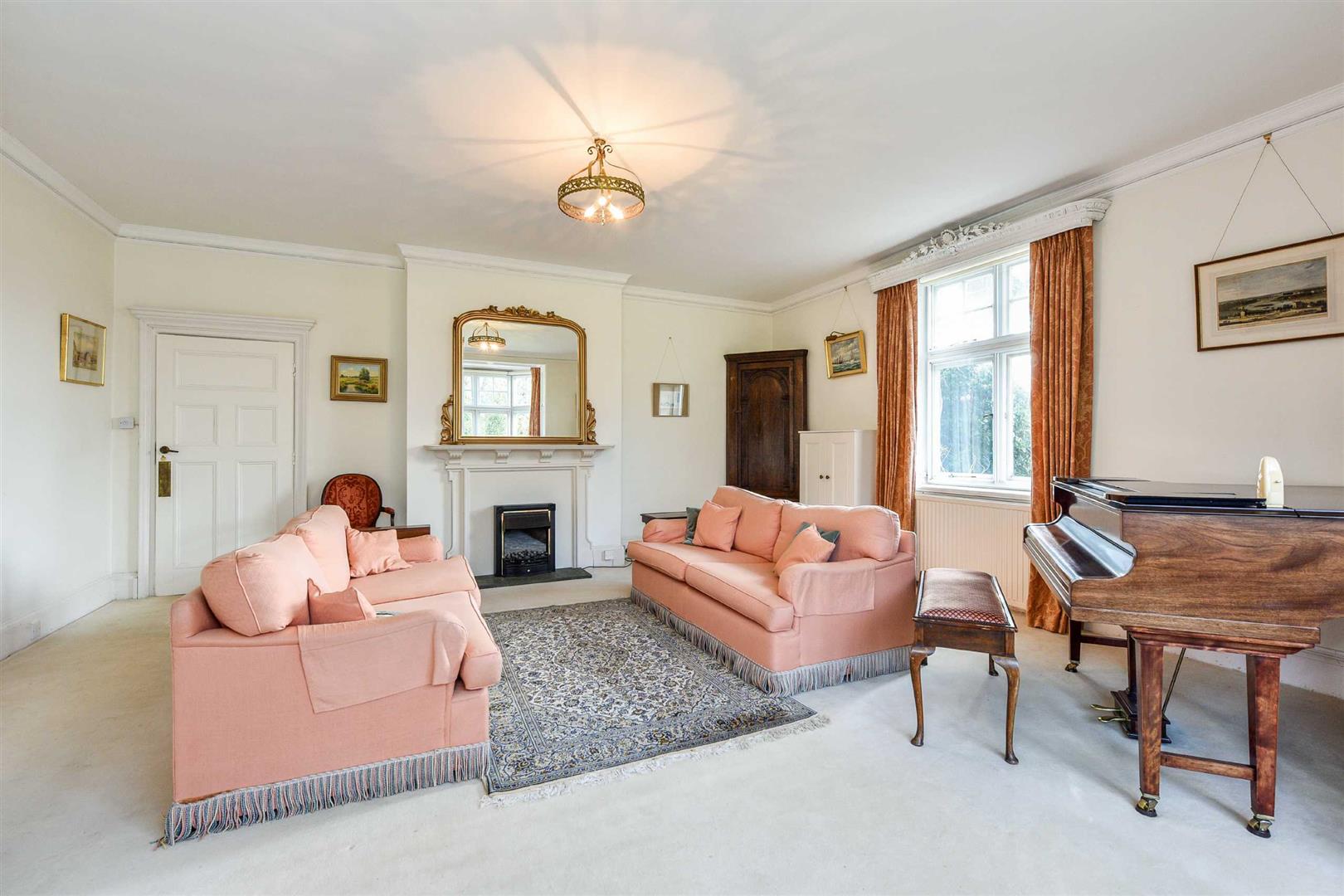 Fernhurst, Haslemere | Clarke Gammon