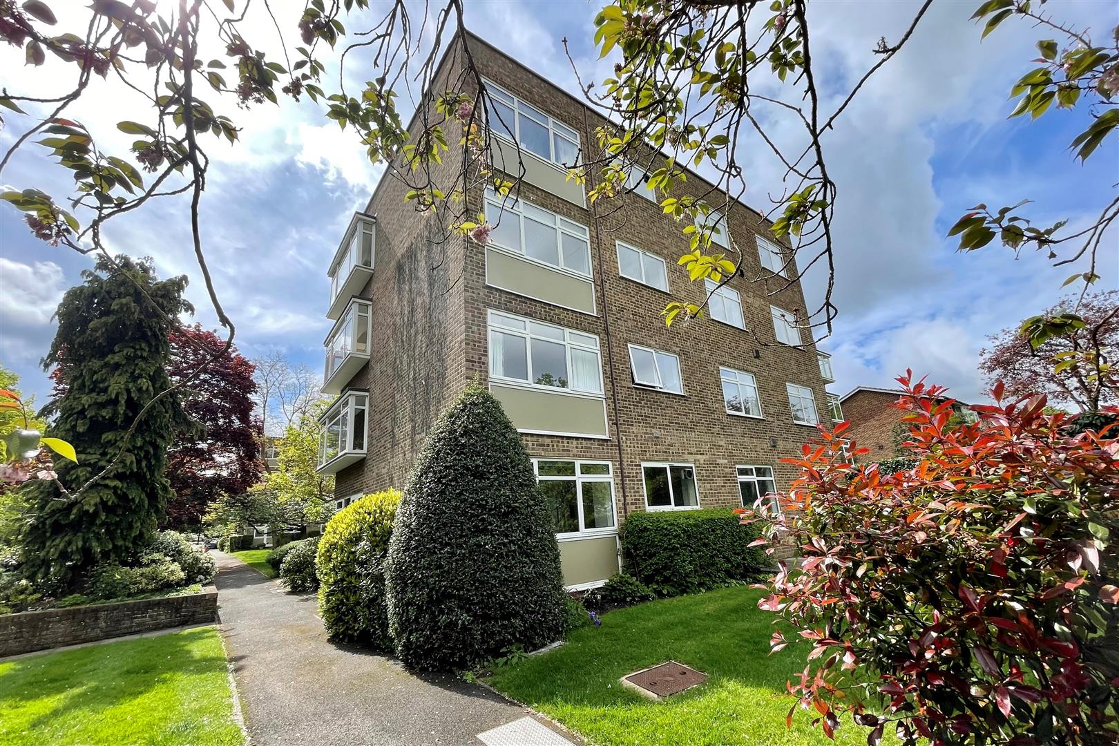 Buckingham Close, Guildford | Clarke Gammon