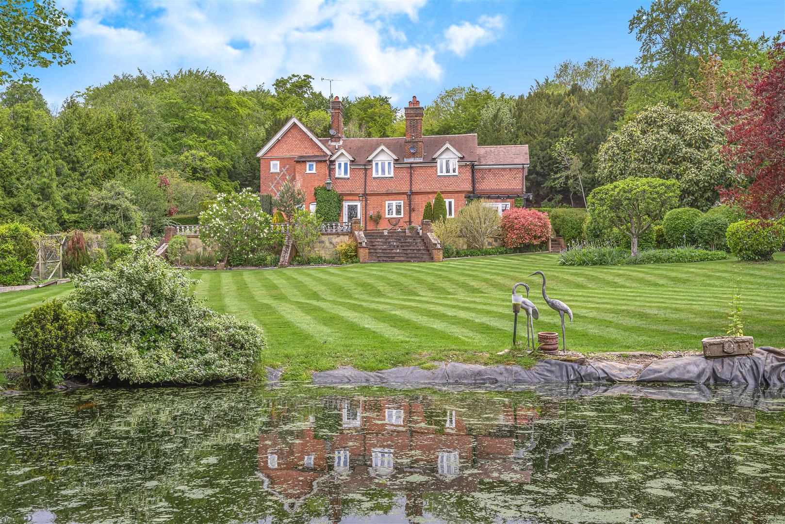 Monkshatch, Compton, Guildford | Clarke Gammon