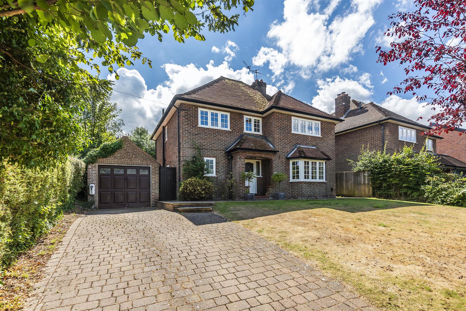 Manor Way, Guildford | Clarke Gammon