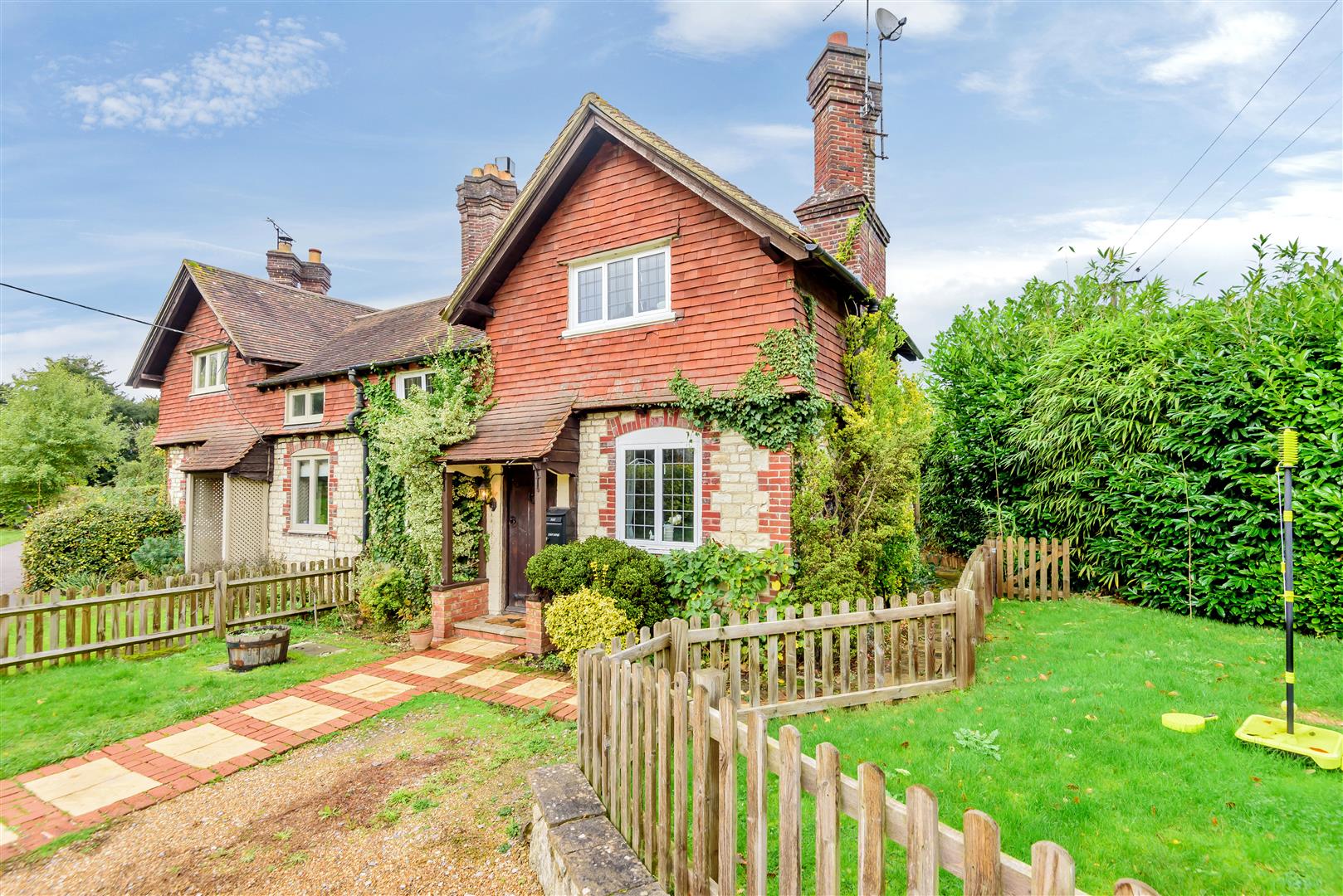 Bordean Manor, Bordean, Petersfield | Clarke Gammon
