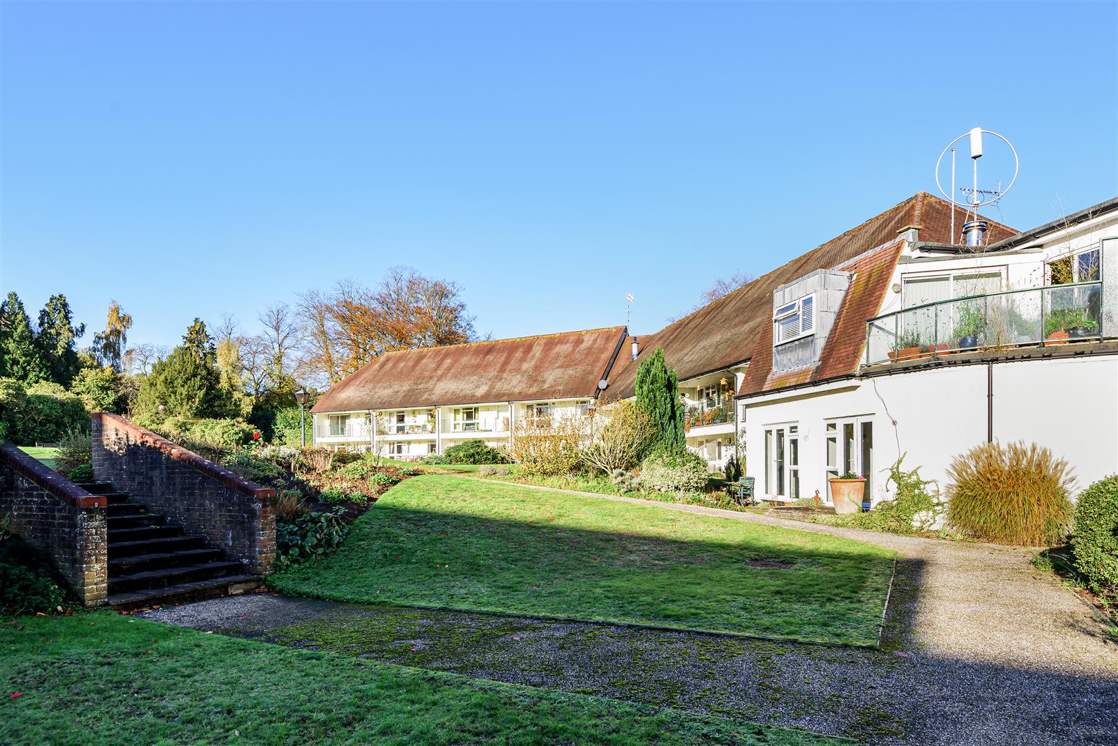 Horsham Road, Bramley, Guildford | Clarke Gammon