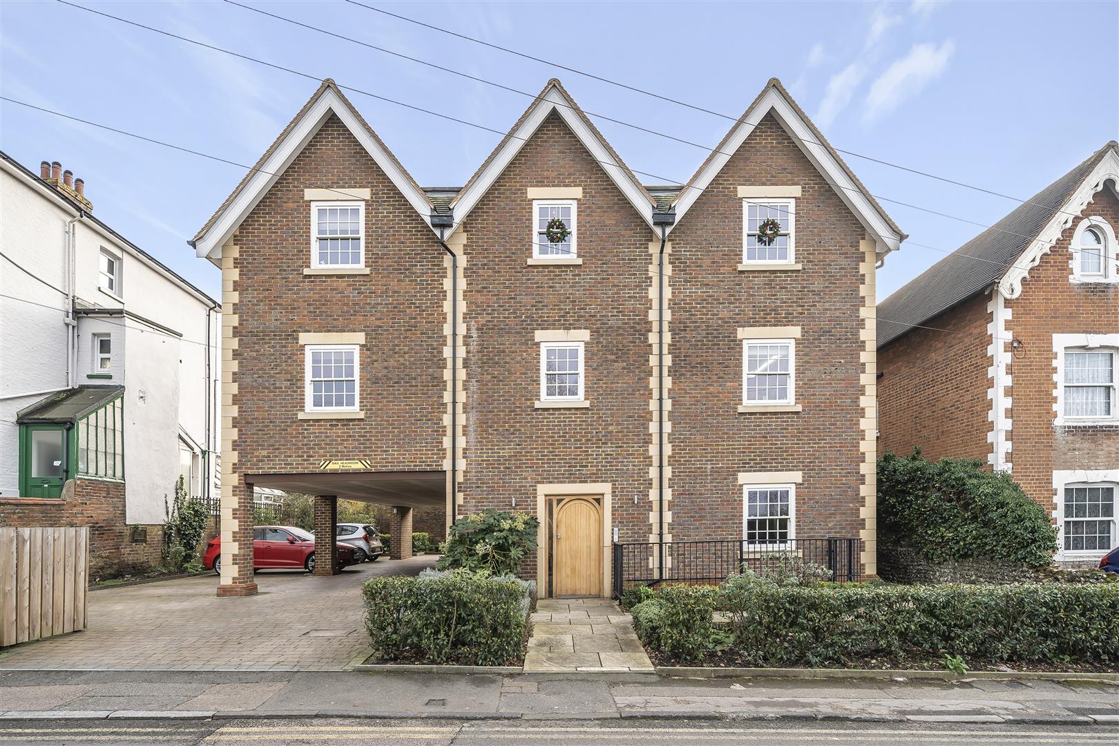 Nightingale Road, Guildford | Clarke Gammon