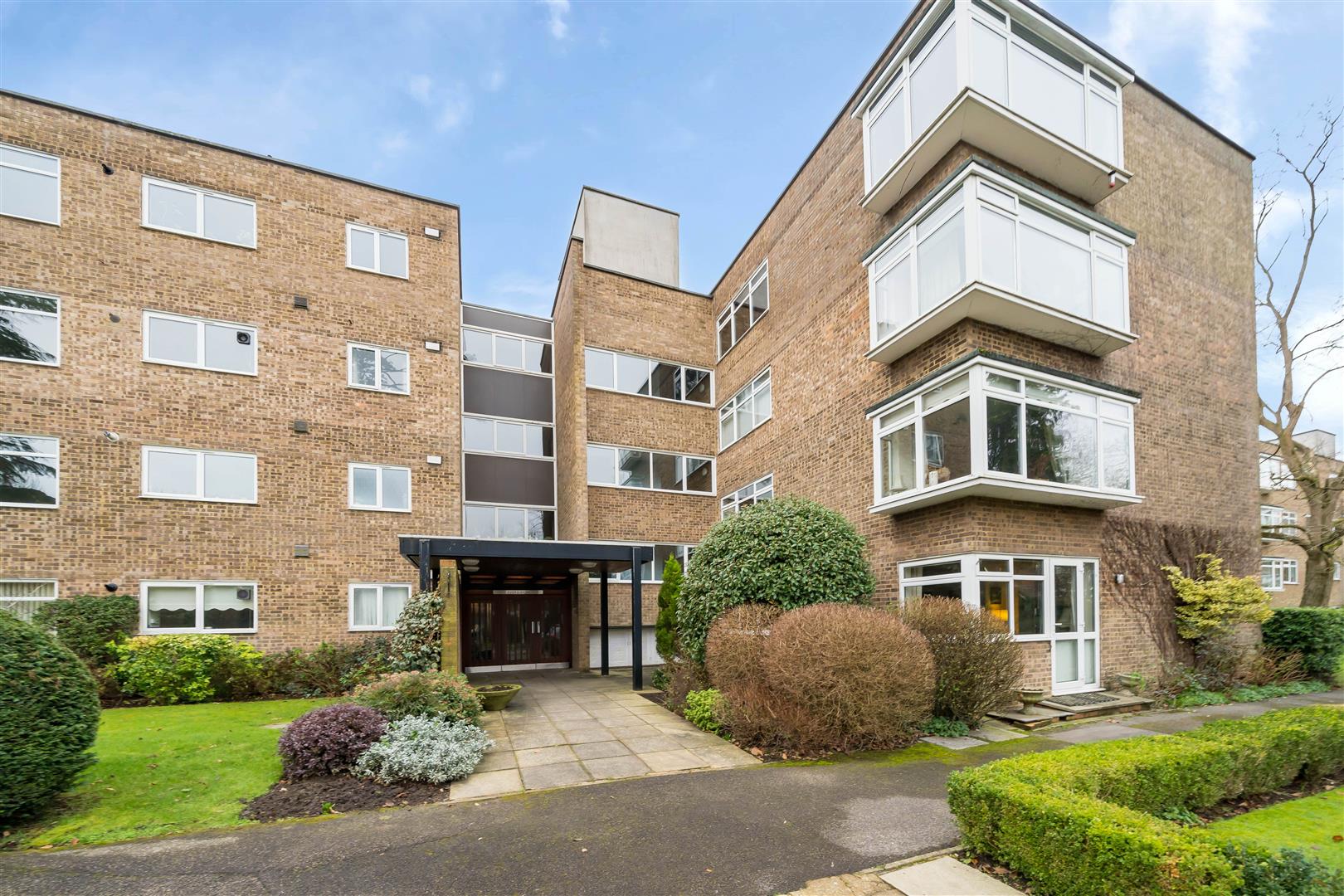 Buckingham Close, Guildford | Clarke Gammon