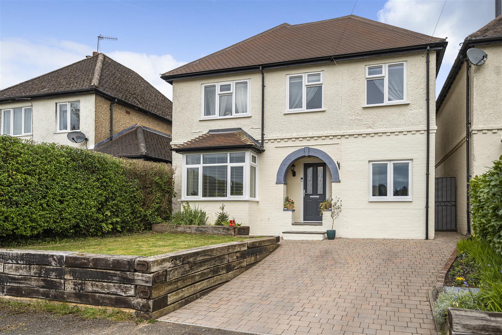 Fir Tree Avenue, Haslemere | Clarke Gammon