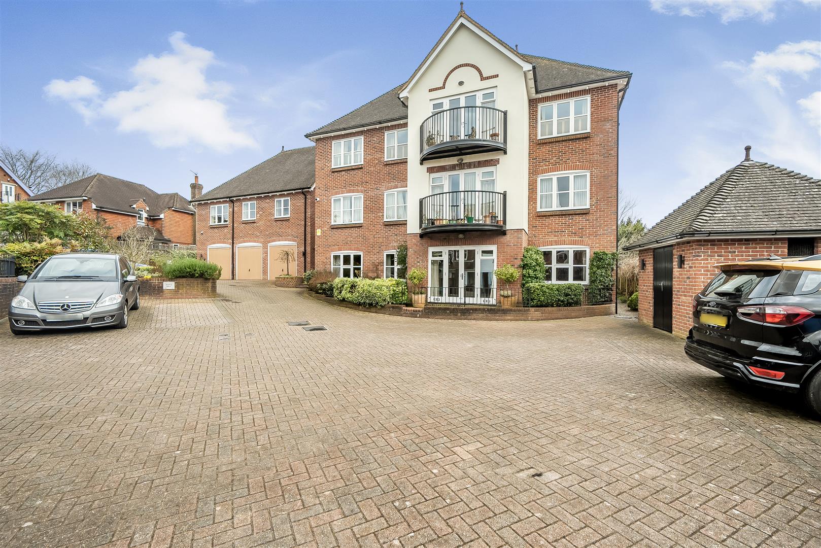 High Street, Haslemere | Clarke Gammon